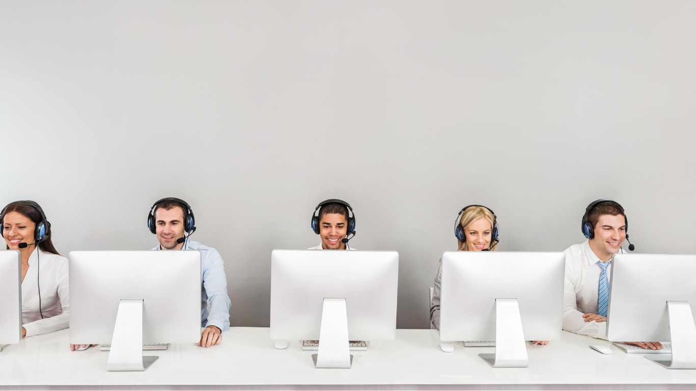 The Domino Effect: Unraveling the Damaging Impact of Bad Customer ...